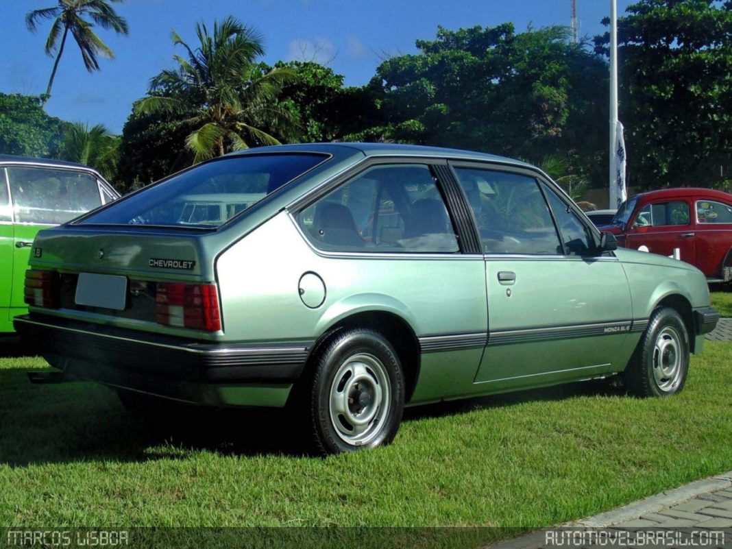 A Garagem do BB #28: Chevrolet Monza | Muquiranas.com